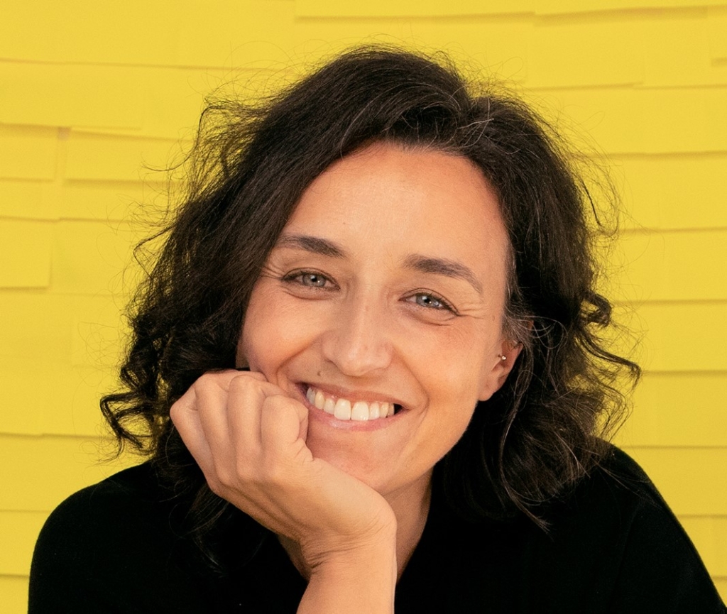 Mónica Menezes e a nuvem amarela - Crónicas por AnaGui